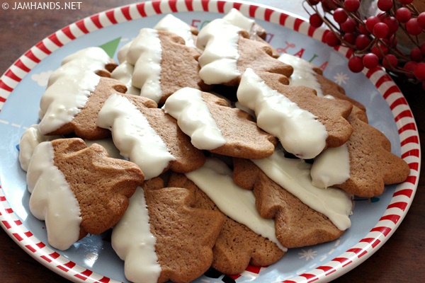 Soft Gingerbread Pudding Cookies Dipped in White Chocolate - Jam Hands