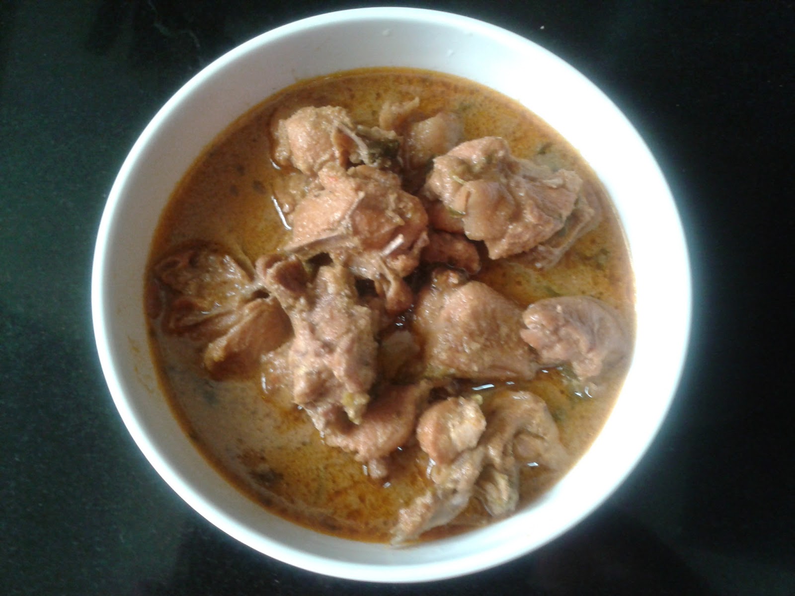 MALINI'S DELIGHTS: NATI KOLI SARU \ NATI KODI PULUSU \ DESI CHICKEN CURRY