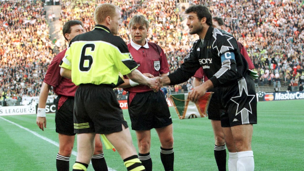 Refereeing World: Remembering world's refereeing great Sandor Puhl