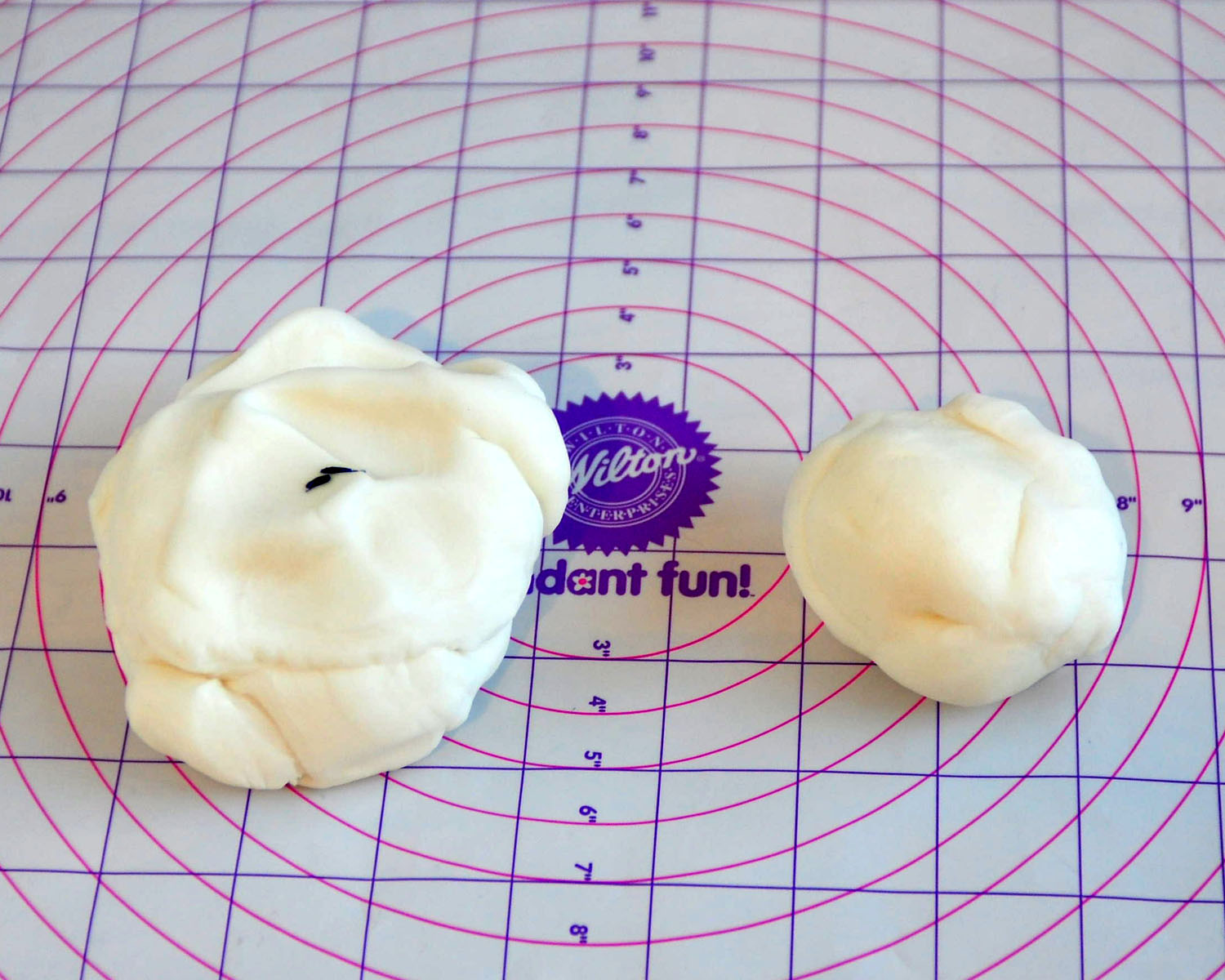 Beki Cook's Cake Blog: Fondant Snowflake Cake