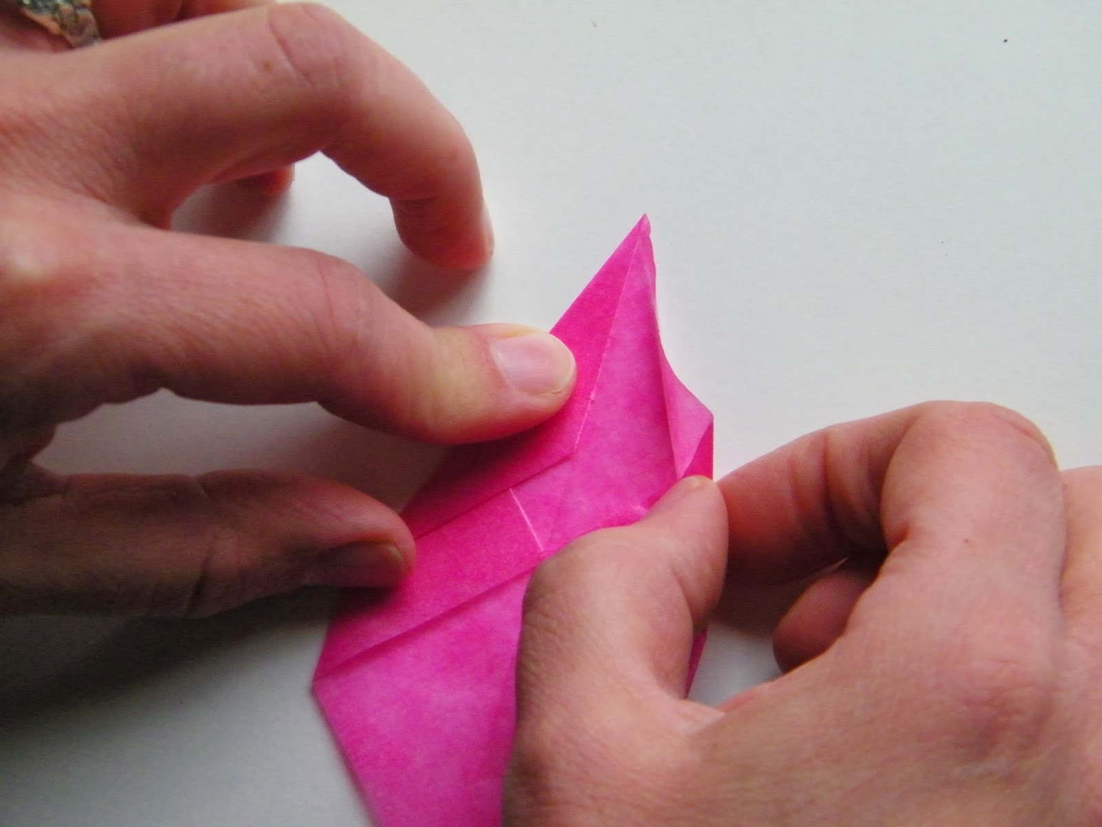 Eclectic Momma: How to Make a Pinwheel Window Star