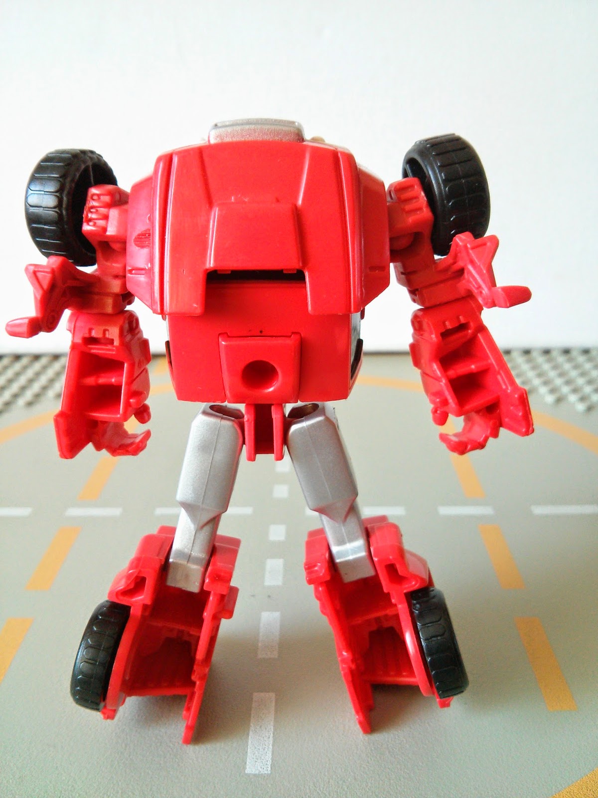 Toybox Soapbox: Transformers Generations Legends Swerve and Flanker