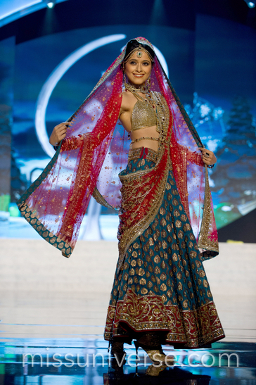 QUEENTESSENCE - The Ultimate Pageant E-zine: NATIONAL COSTUMES OR ...