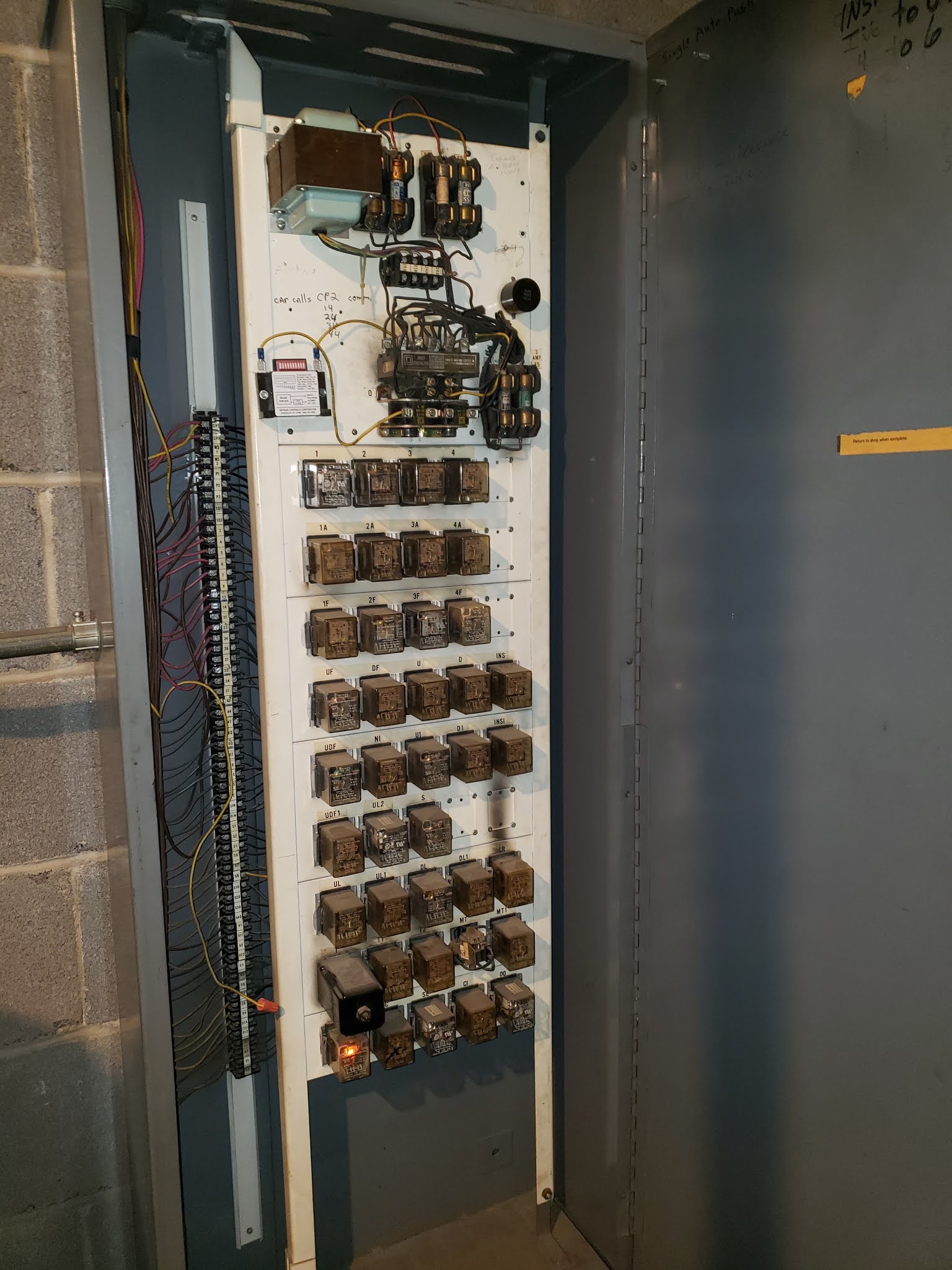 Chicago Elevator Maintenance - Colley Elevator: Hydraulic Elevator ...