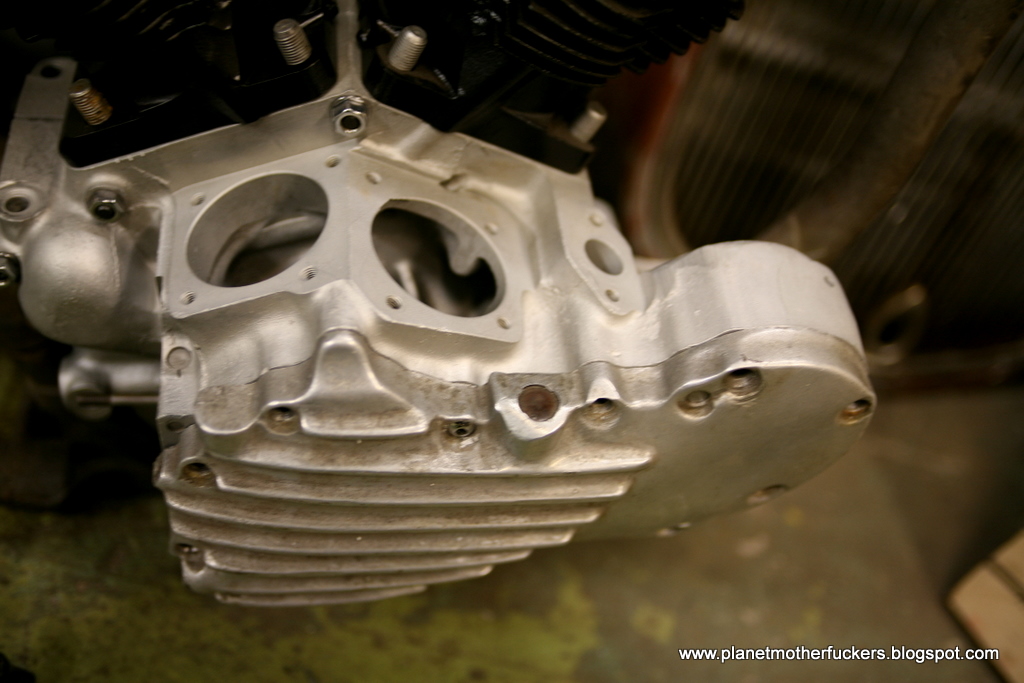 PLANET MOTHERFUCKERS: Panhead 1949 engine cases