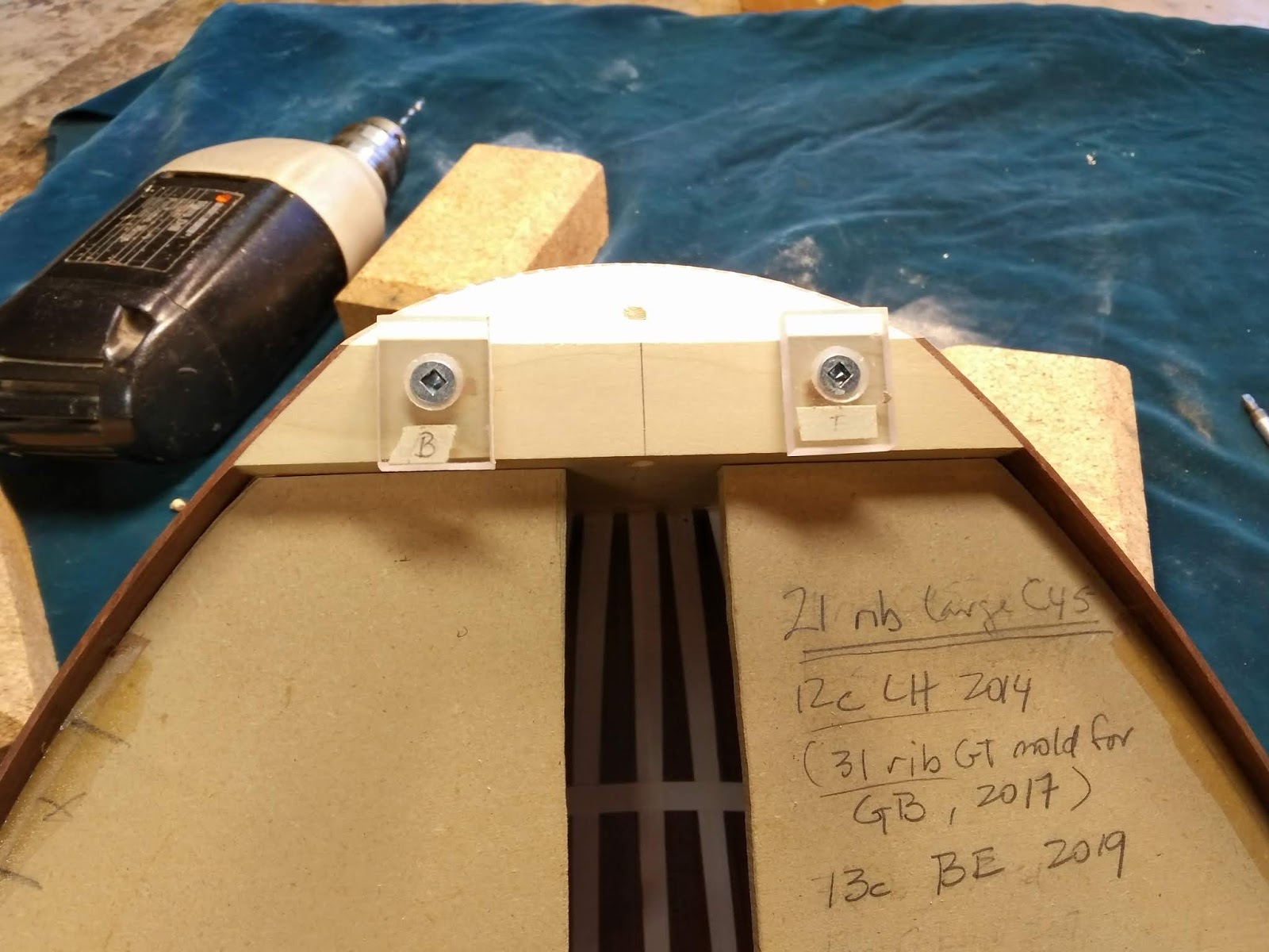 The Lute's Progress,: Building a 13 Course Lute, Start to Finish, 2 ...