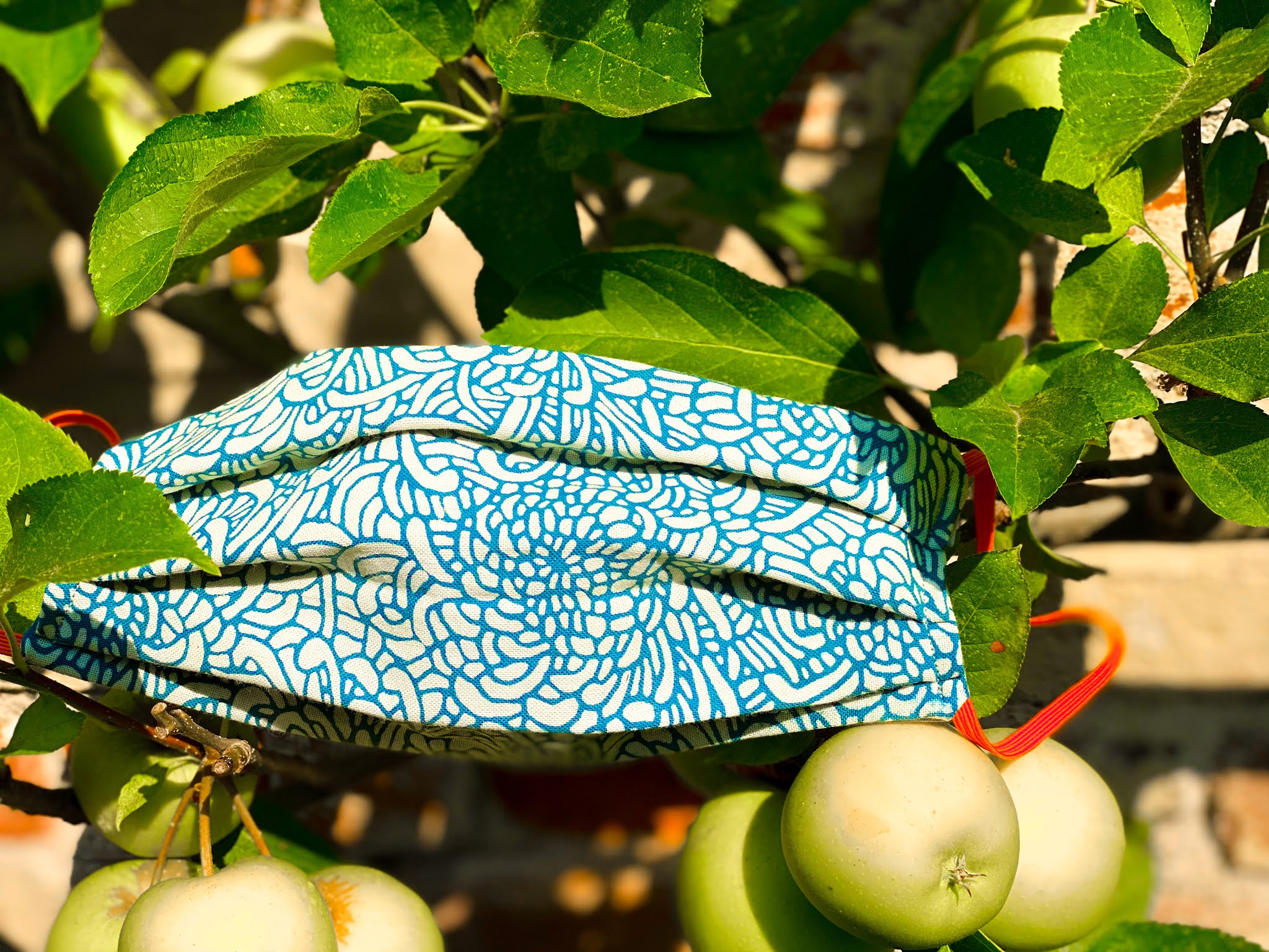 My Original & Extraordinary Apple + Tenugui Textile Face Mask Tree