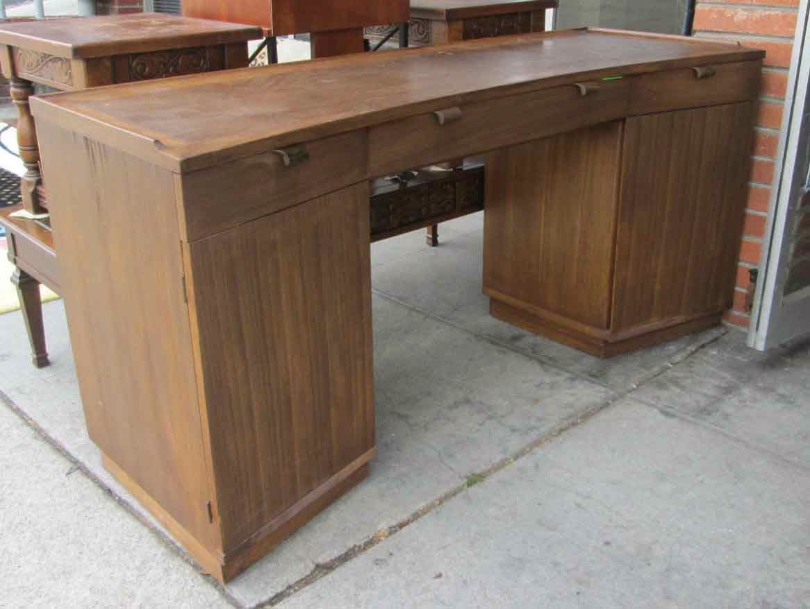 UHURU FURNITURE & COLLECTIBLES: SOLD Drexel Mid-Century Desk - $130
