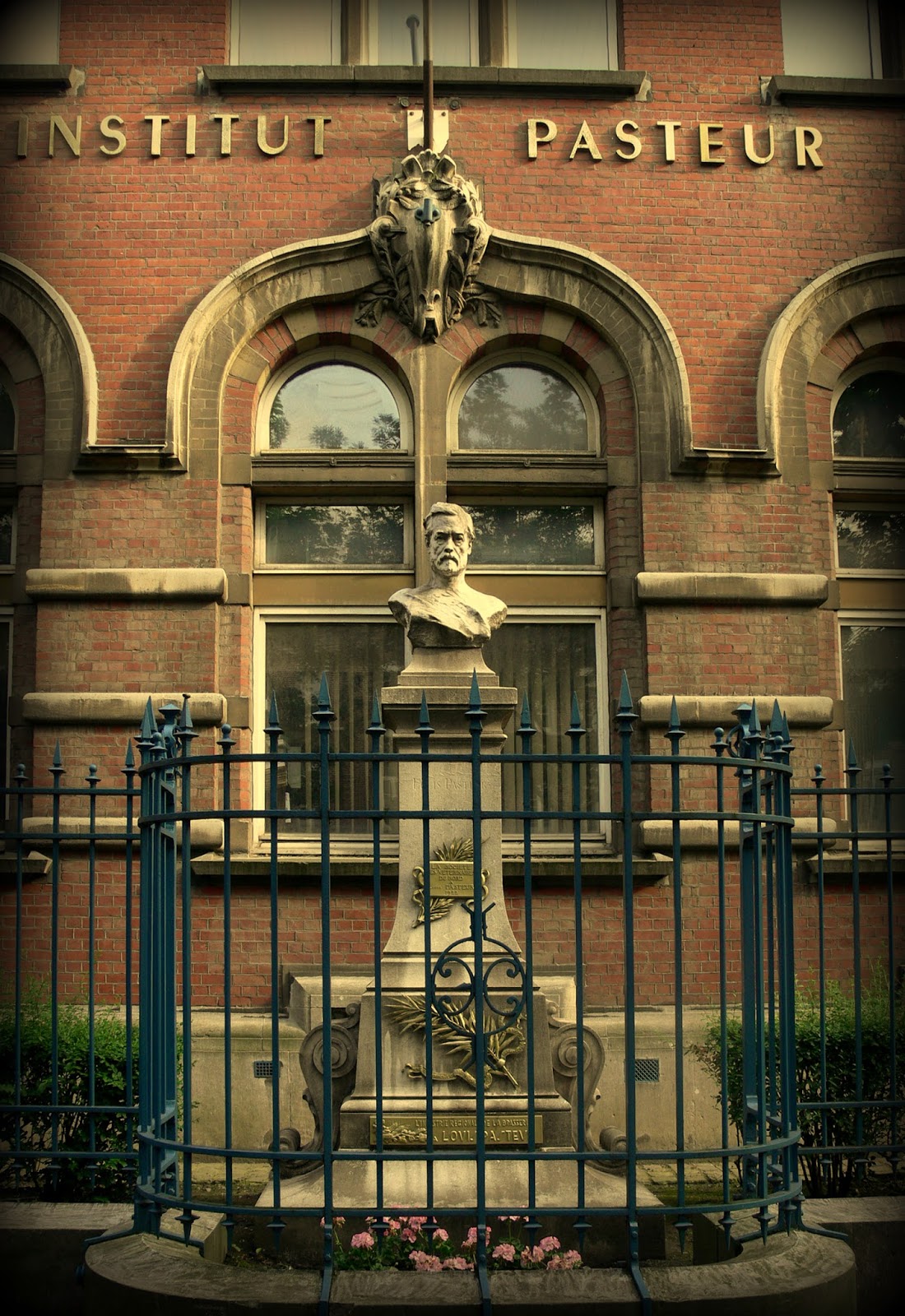 ΙΣΤΟΡΙΑ ΕΛΛΗΝΙΚΗ ΚΑΙ ΠΑΓΚΟΣΜΙΑ : ΙΣΤΟΡΙΑ ΤΟΥ ΕΛΛΗΝΙΚΟΥ ΙΝΣΤΙΤΟΥΤΟΥ ...