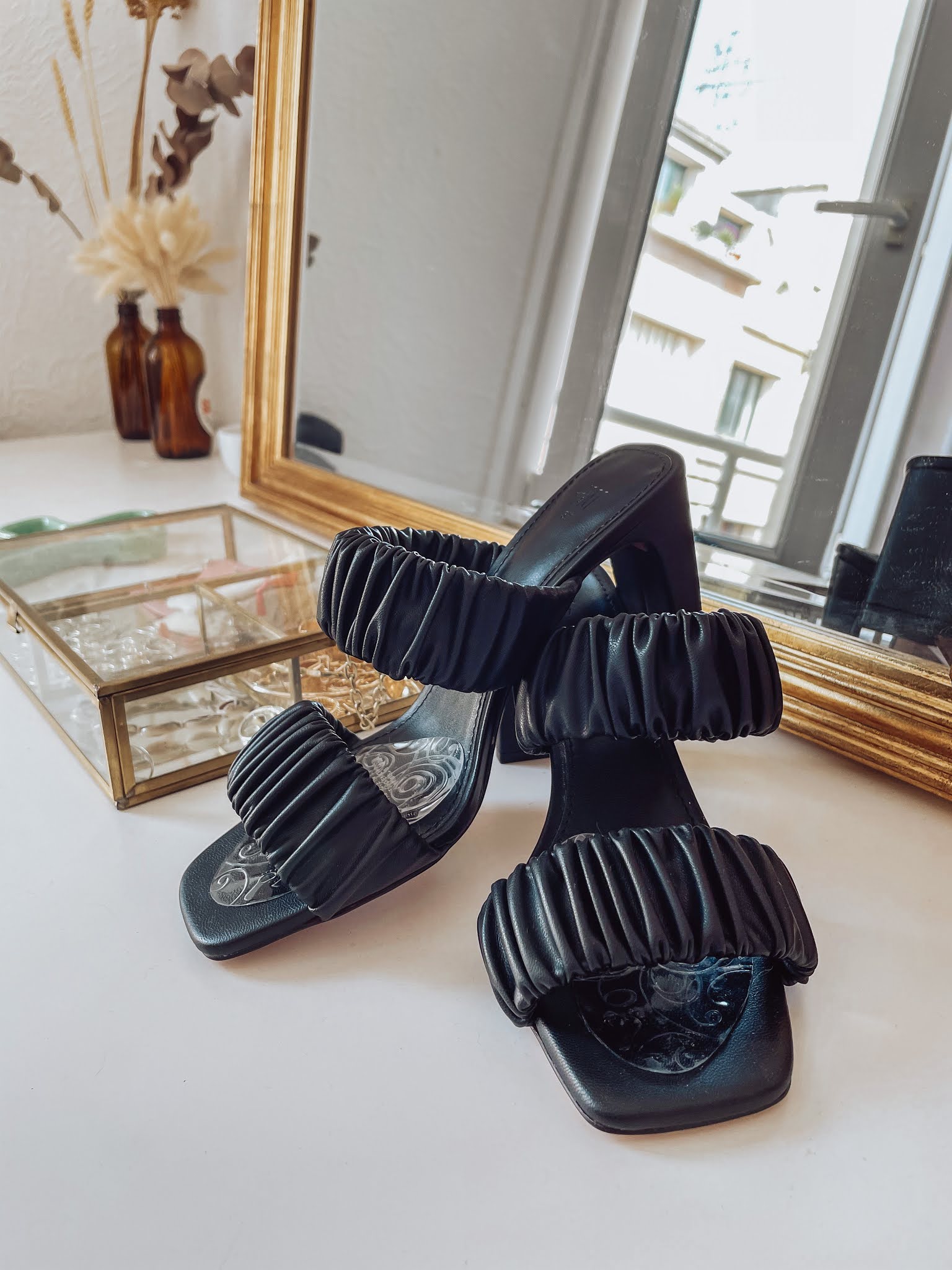 Bien dans ses talons ! - Chic and Clothes - Blog Mode & Voyages - Paris