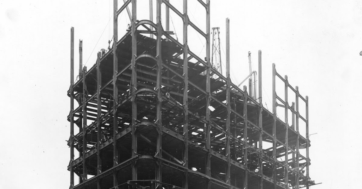 Old Photos of the Flatiron Building Under Construction in New York City ...