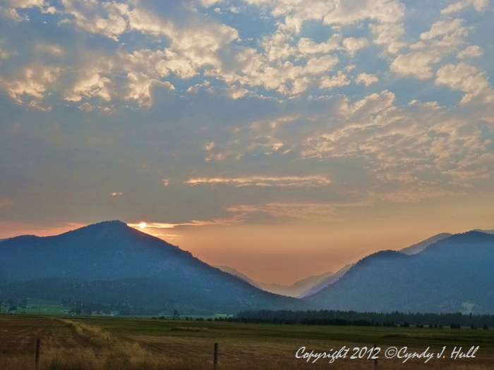 Montana 1 a day.com: Smoky Sunset Mountains, Victor, Montana