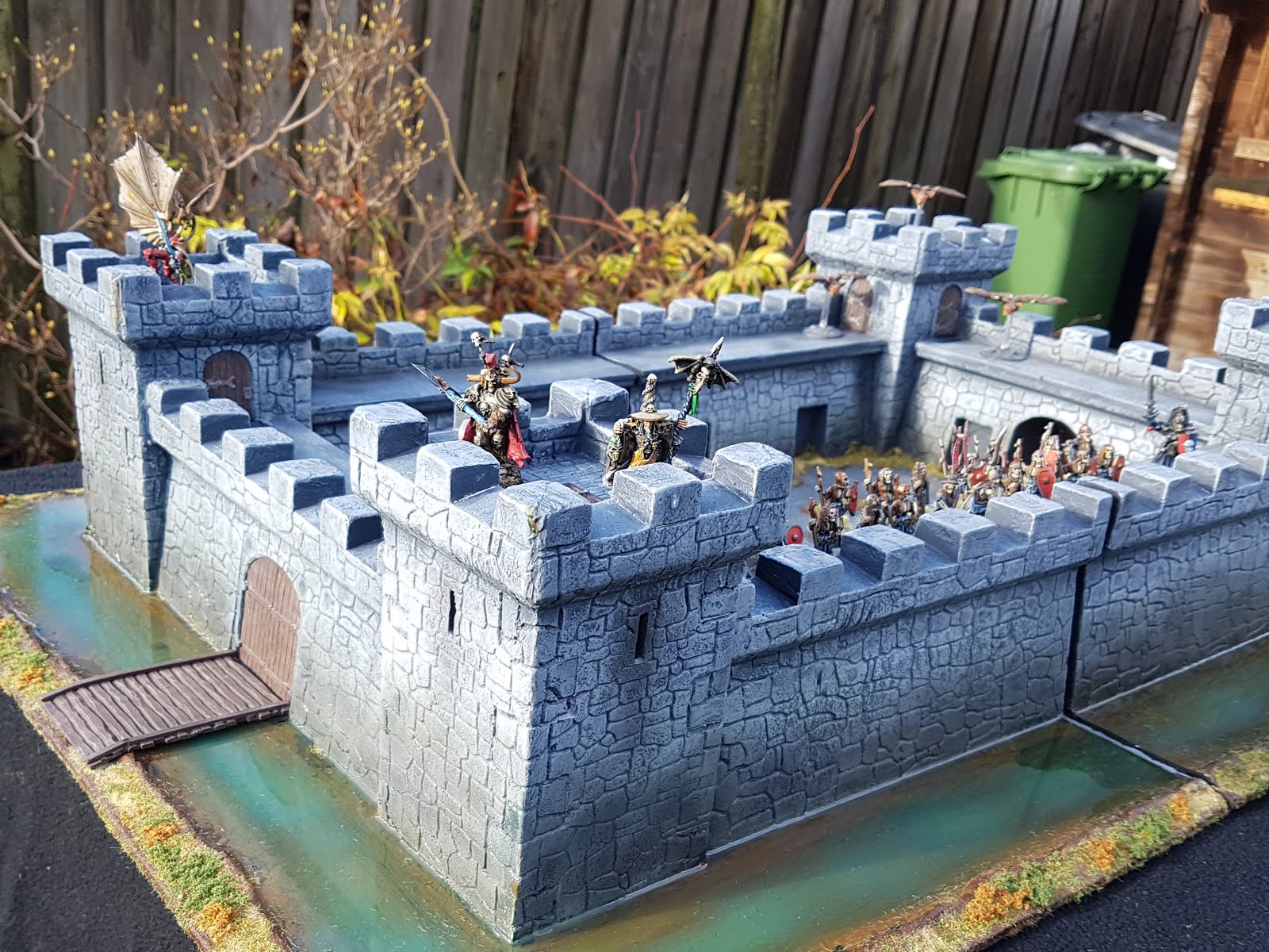 Another wargaming blog: The Mighty Fortress is ready for battle