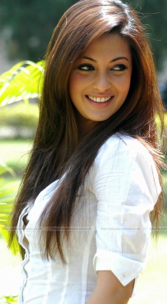 Riya Sen Hot Wallpapers|Riya Sen Free Hq Wallpapers - South Indian ...