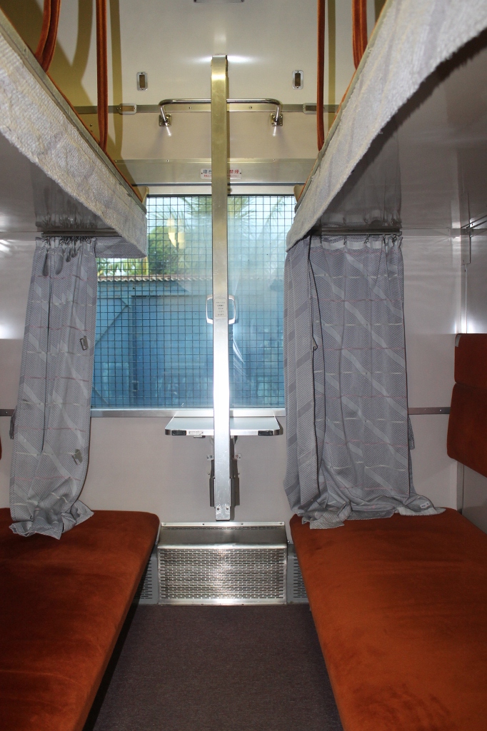 the norm and the craziness....: PNR's Bicol Express