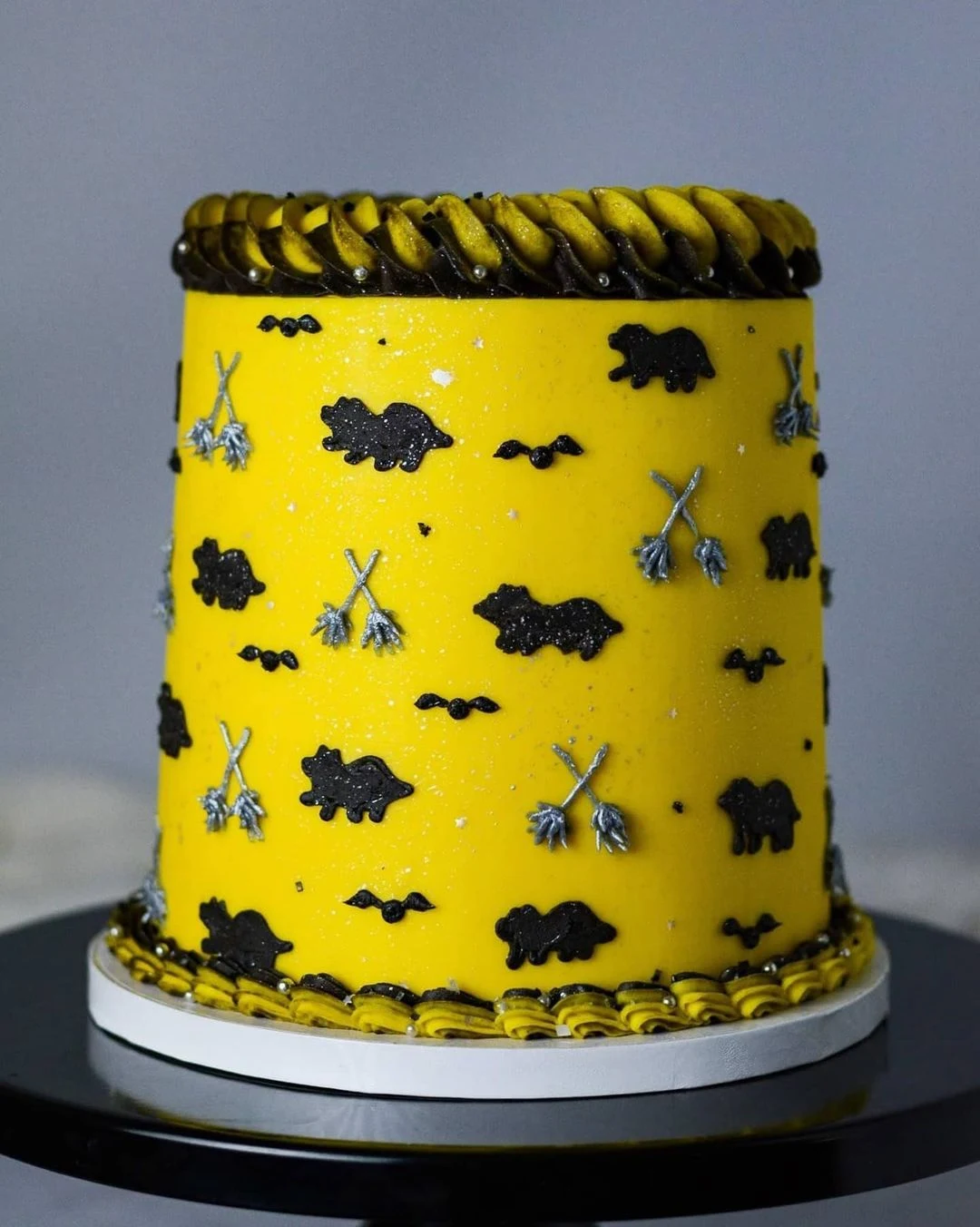 63 Beautiful summer/fall cake design ideas for any occasion | Melody Jacob