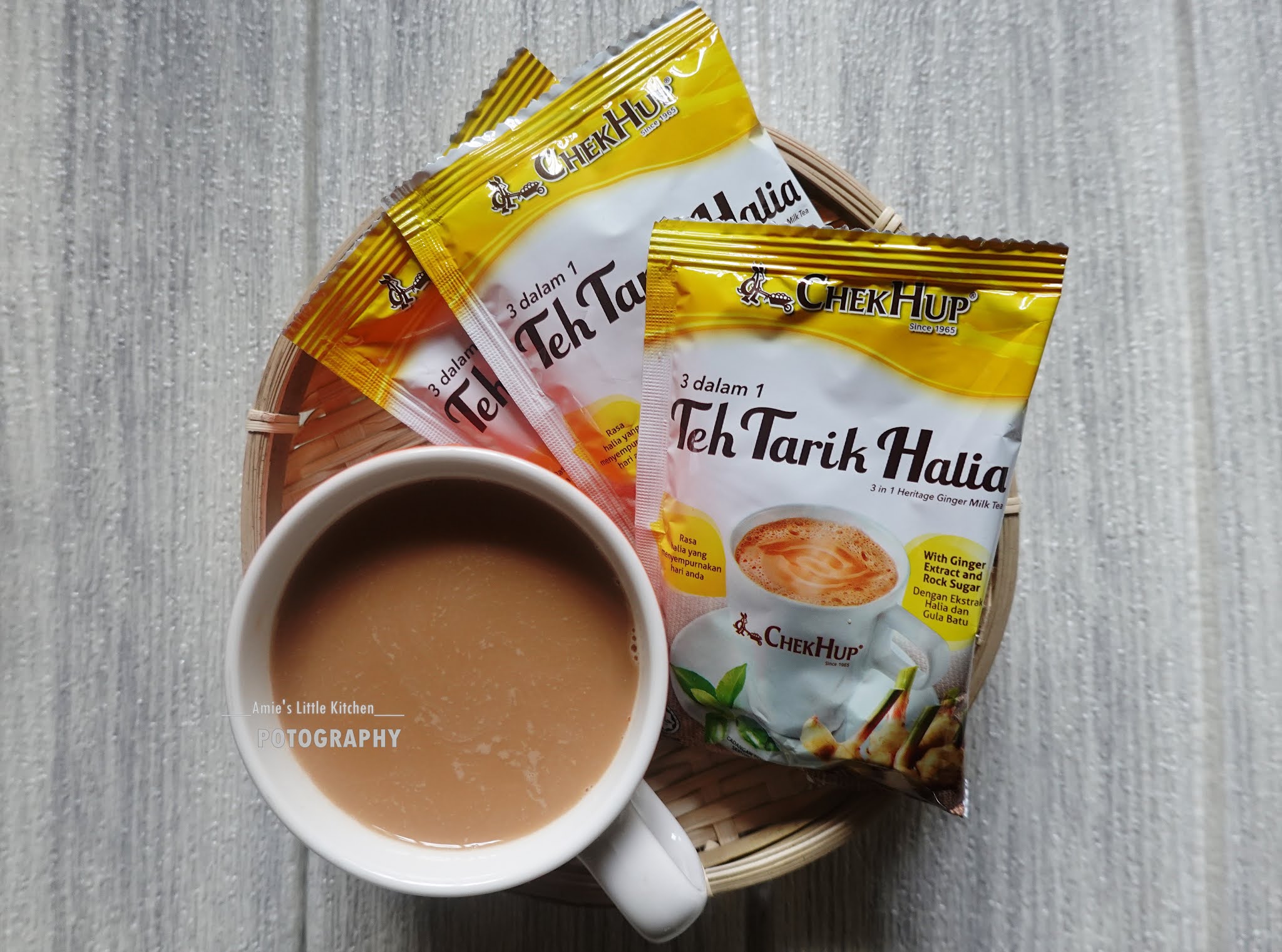 Teman Berteman Sambil Menikmati Secawan Teh Halia & Sekeping Kuih Bunga ...