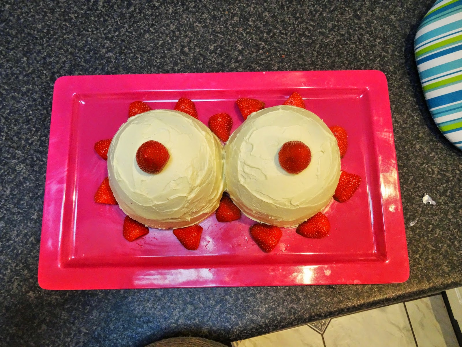 Creative Duchess: Boob Cake - why not!