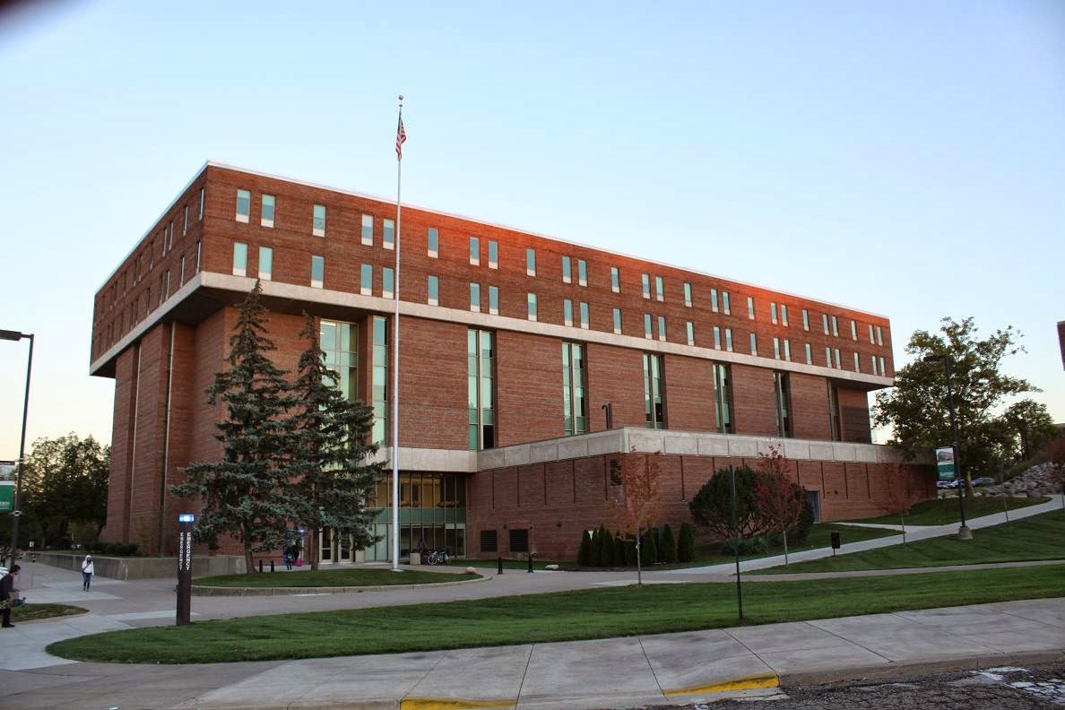 Michigan Exposures: Wandering Around Eastern Michigan University