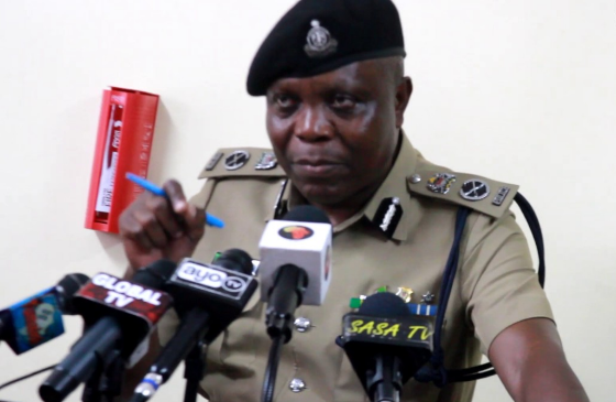 Mwanafunzi wa chuo kikuu cha St. Joseph akutwa na bastola pamoja na risasi 13 - Zero Degree