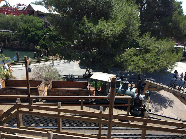 Top 5 Non Disney Dark Rides at US Amusement Parks