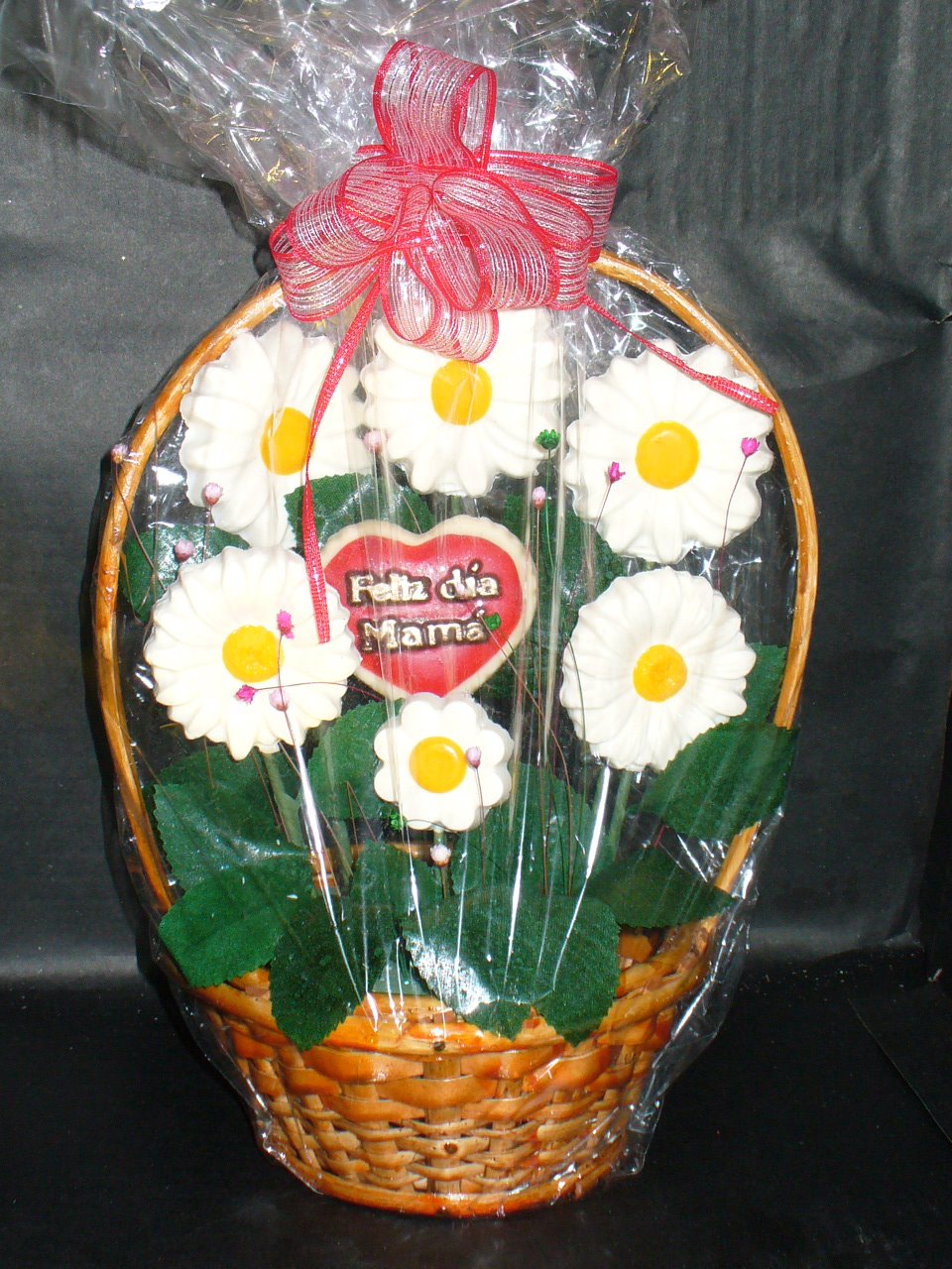 Arreglos florales con chocolates - Imagui