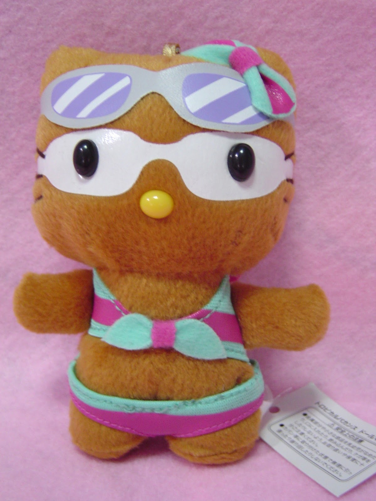 Hello Kitty Karma: The Hawaii Suntan kitty story