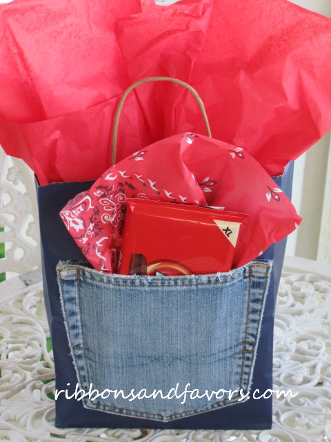 Ribbons & Favors: DENIM POCKET GIFT BAGS