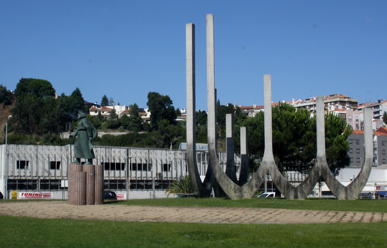 Viajar e descobrir: Portugal - Leiria - Rotunda das Descobertas ...