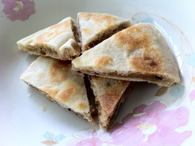 I Need To Tell : The World From My Perspective: Feng Cui Bing 风脆饼