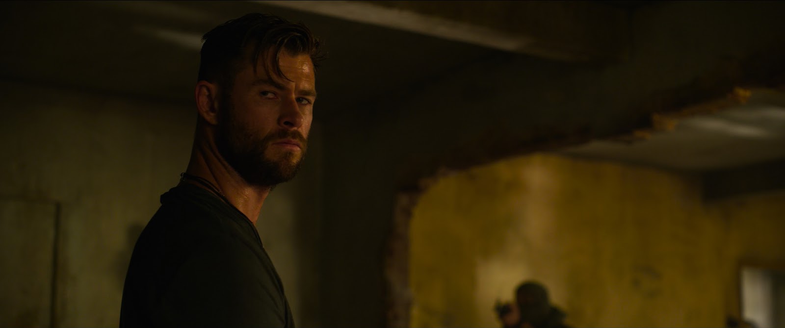 Extraction (2020) - Men Tied Up