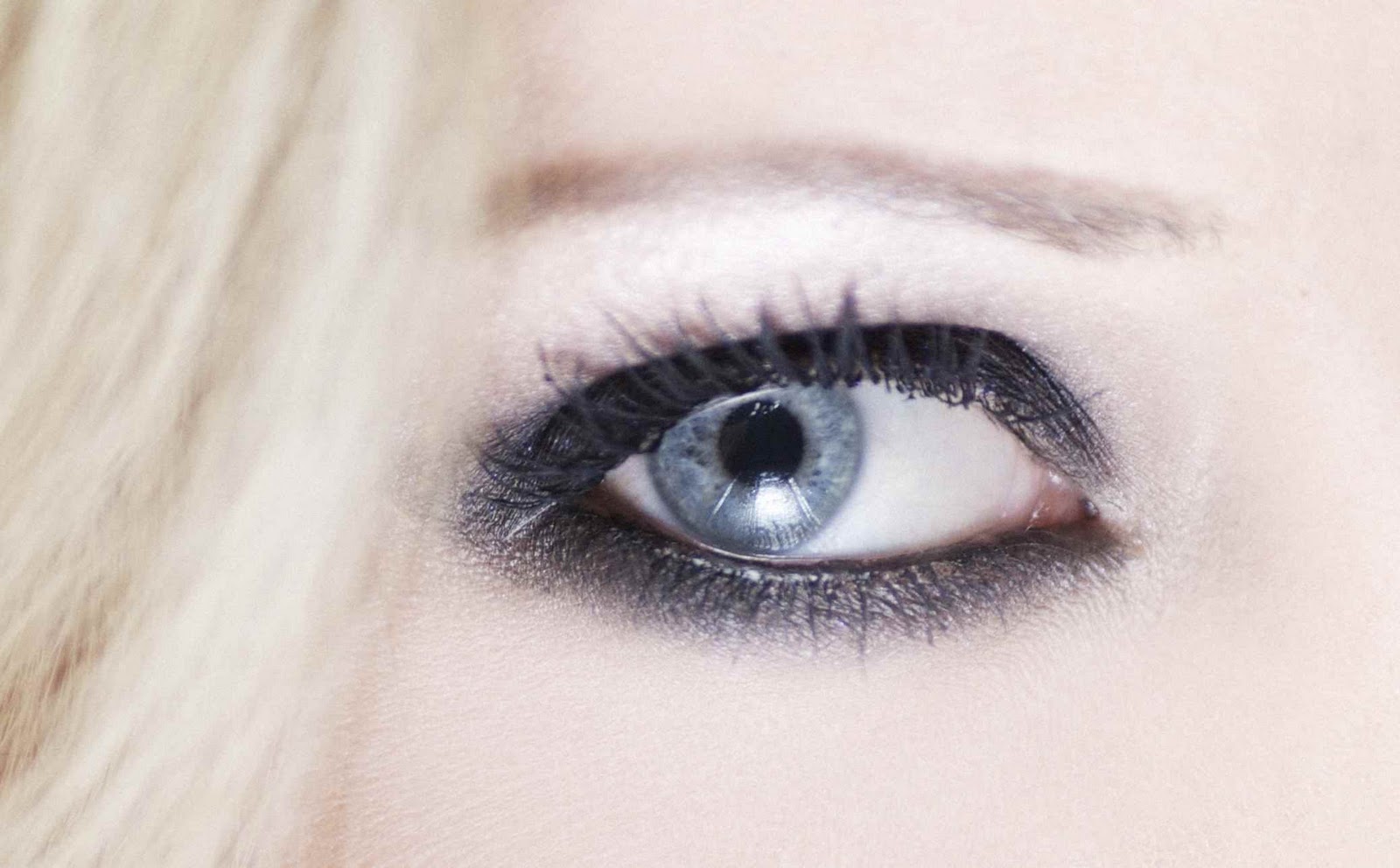 Paint me Perfect: Jam a pencil in your eye, Snort your tears, and "just ...