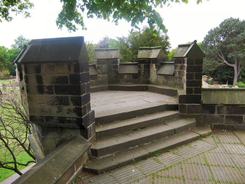 Photographs Of Newcastle: Saltwell Park