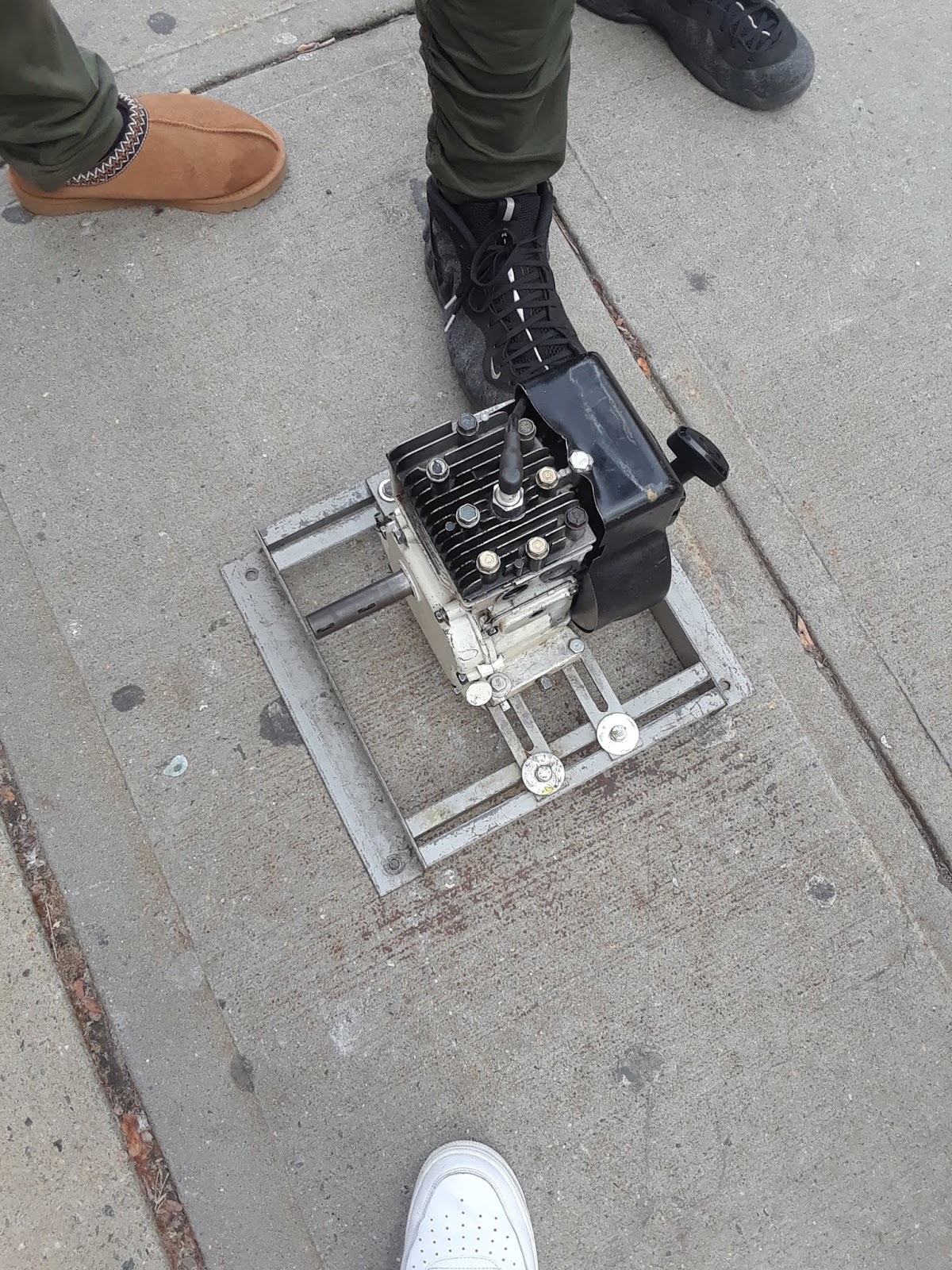 How I Took Apart and Rebuilt a Small Engine