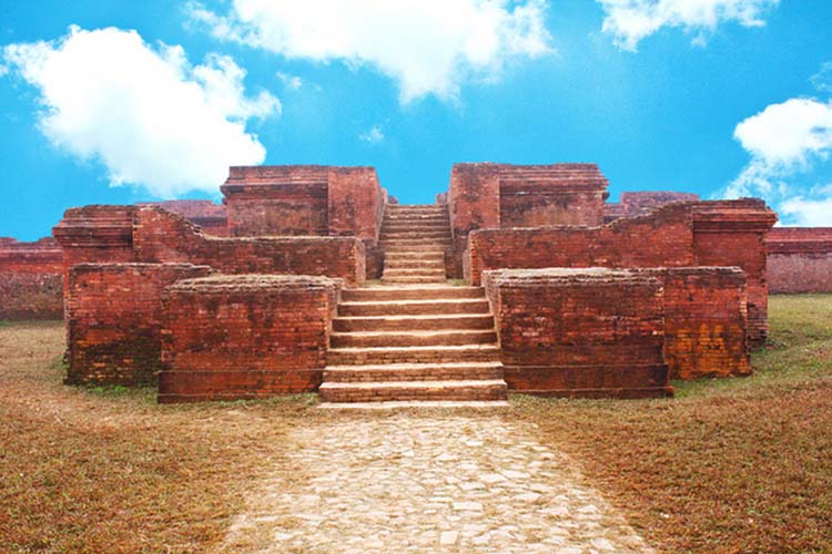 Shalban Vihara, Comilla