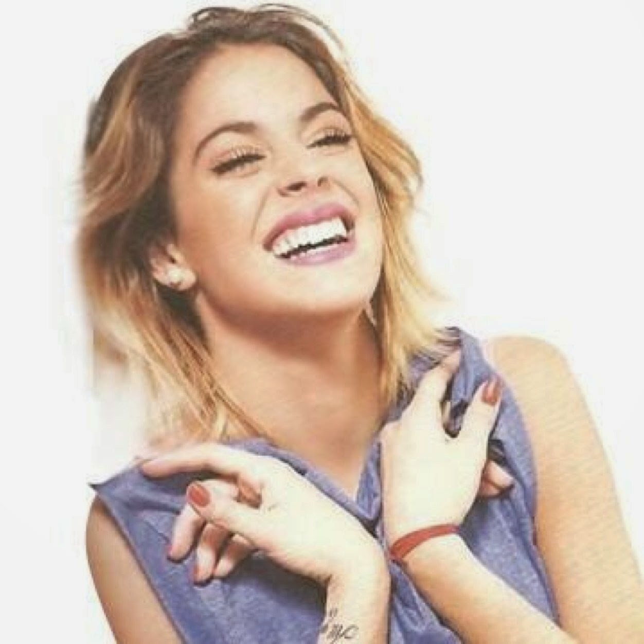 Tini Stoessel Oficial: ¡Fotos de Simplemente Tini!