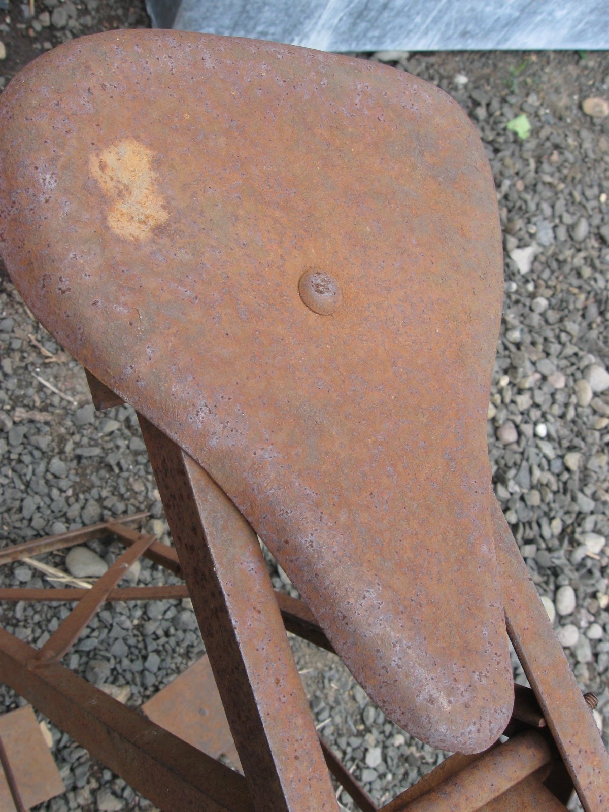 Treasures from the Heart: New Old Mega Rusty Stuff!!