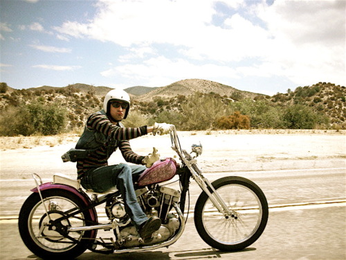 Harley Davidson early Ironhead Sportster: rigid springer ironhead