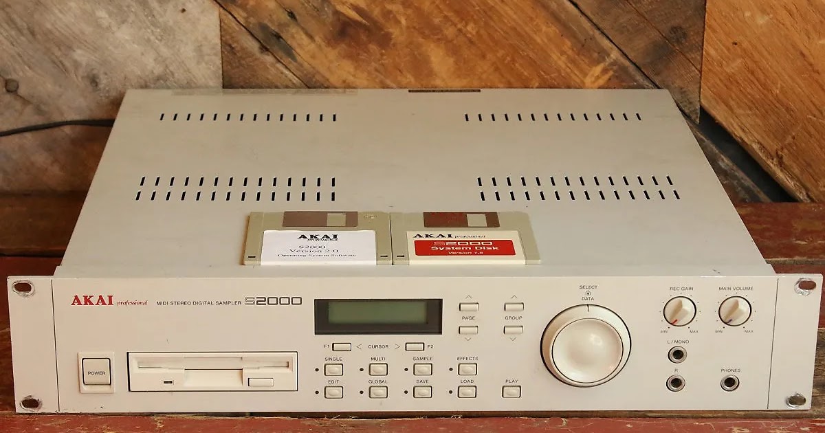 MATRIXSYNTH: Akai S2000 Stereo Digital Sampler SN 19625-00511