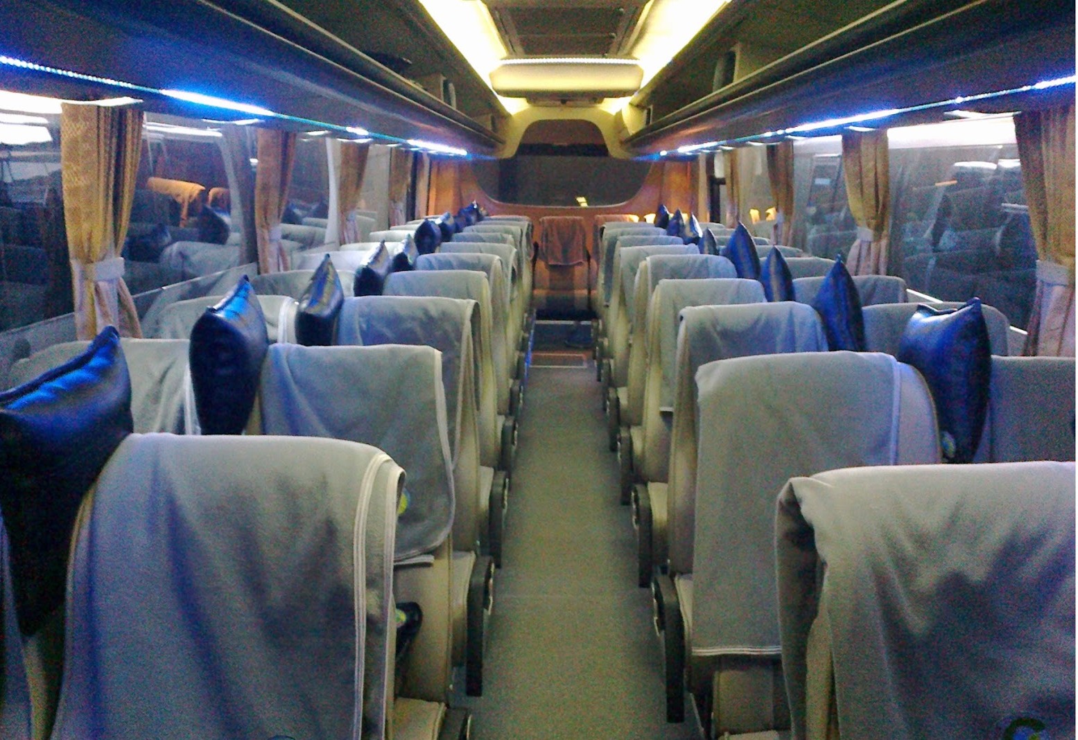 Delta Travel & Leisure: Bus Pariwisata City Trans Utama