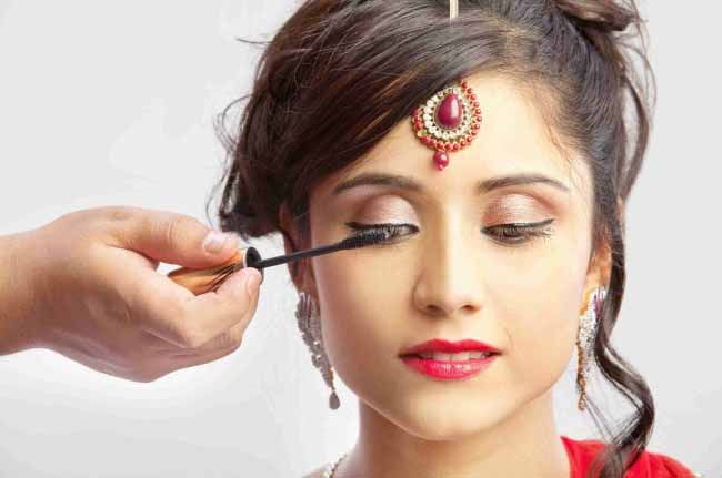 Beauty Parlour Tips in Hindi and Notes: फ्री ब्यूटी पार्लर मेकअप टिप्स ...