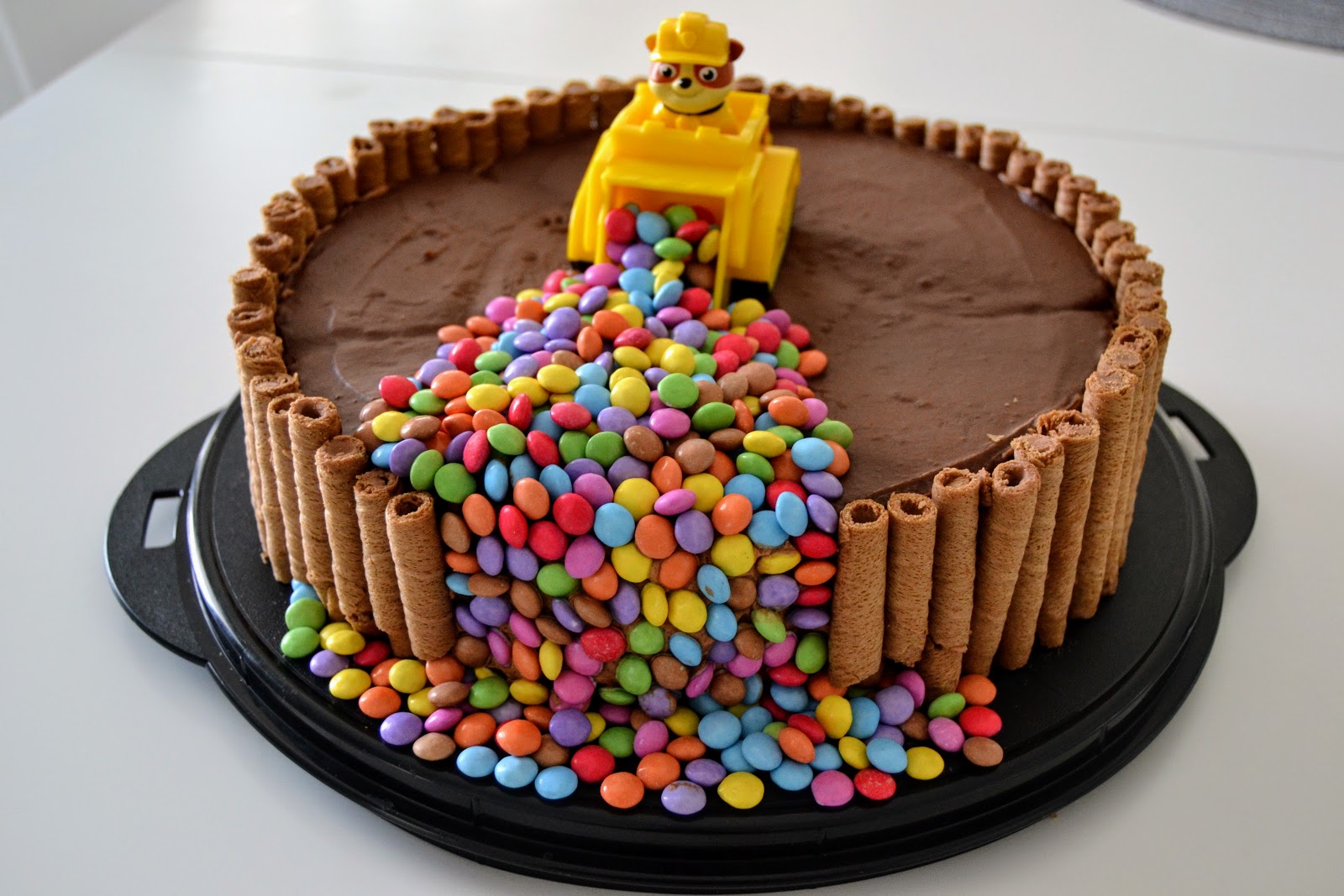 HouseWife: Ryhmä Hau- kakku