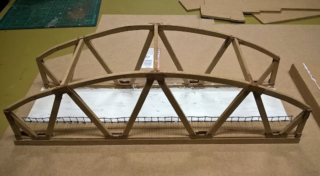 JOHN BOND's WARGAMING STUFF: SCRATCH BUILT MDF BOX GIRDER BRIDGE