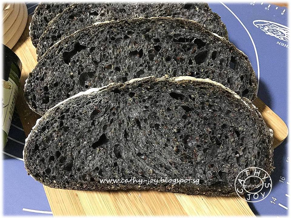 cathy's joy: Squid Ink Quinoa Bread