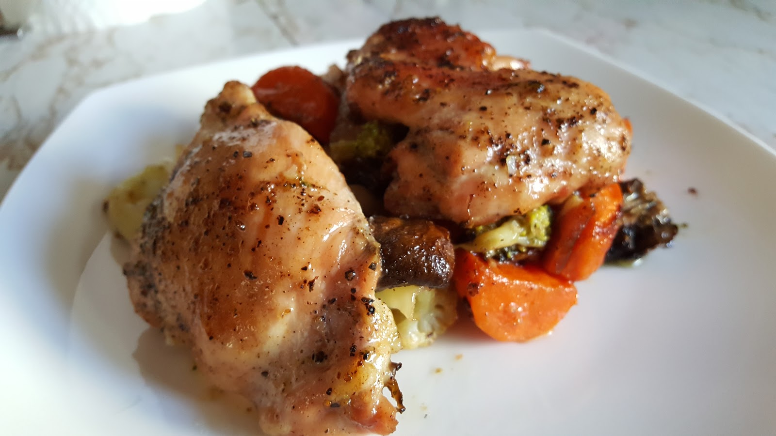 Nona's Bistro: The Monday Night Dinner: Meat and three Veg