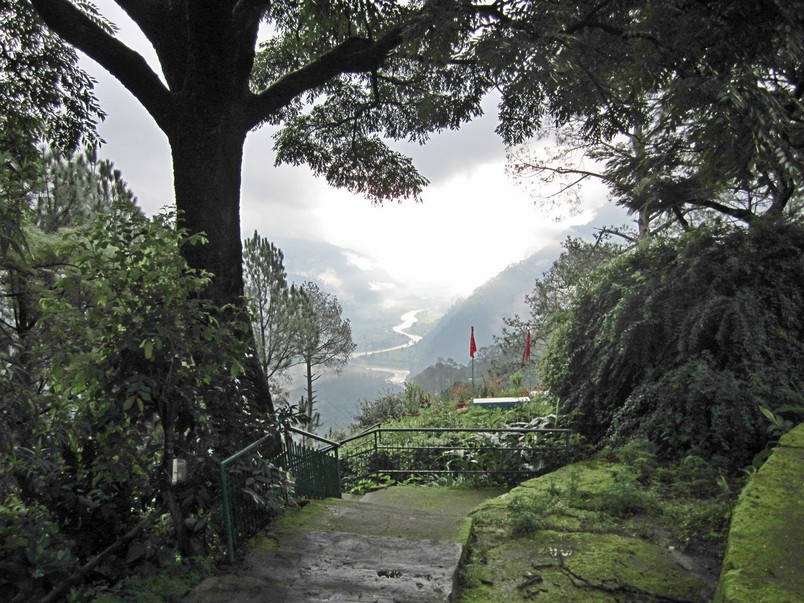 Kunsi Ashram Photo Album | Purusha at Maharishi Ashram - Kunsi ...