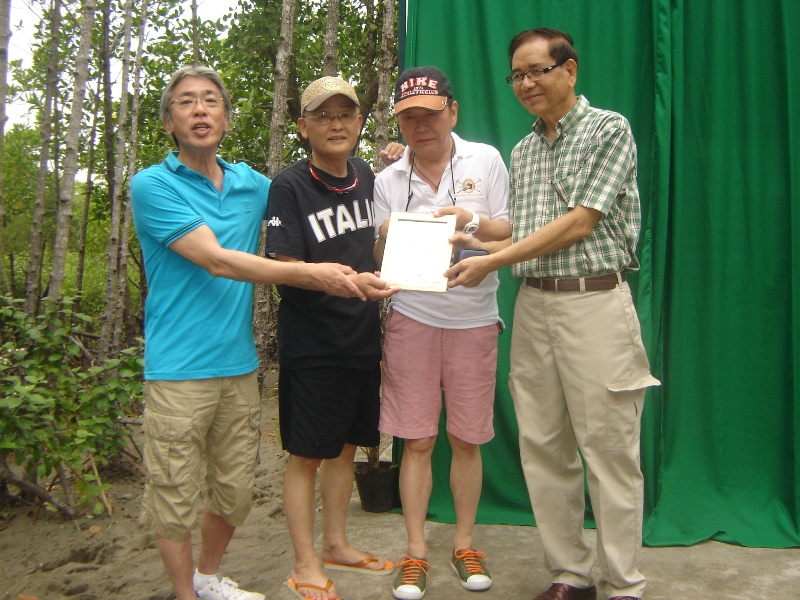 MADYAAS PEN: NVC and Rotary Clubs Unveil Rotary Land Marker