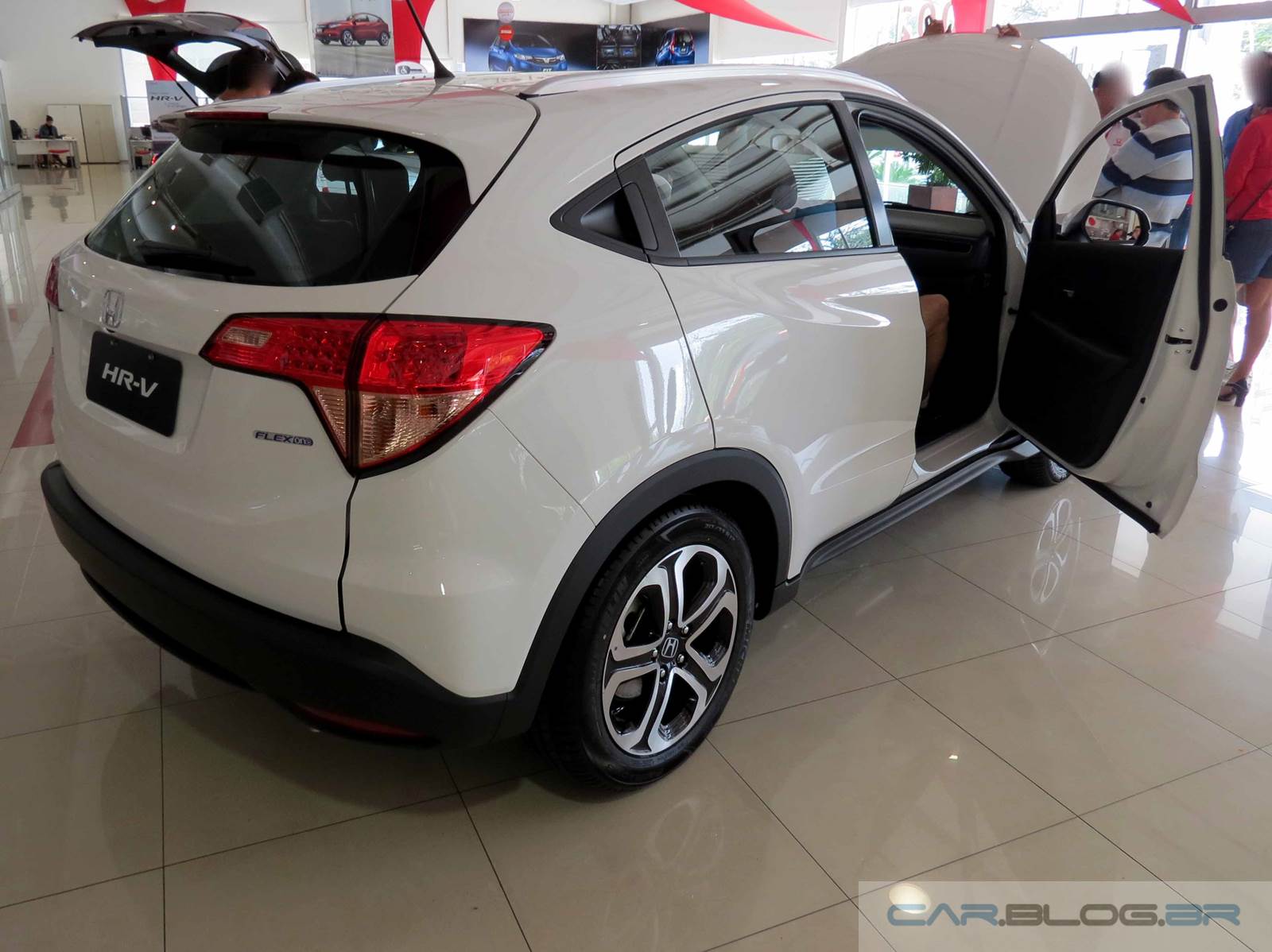 Novo Honda HR-V Branco EX-L topo de linha: fotos e vídeo