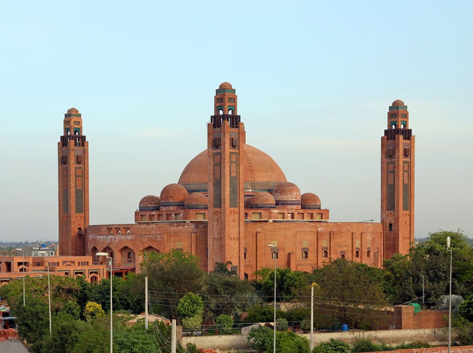 Most Beautiful 20 Mosques in Pakistan - URDUINFOLAB.COM