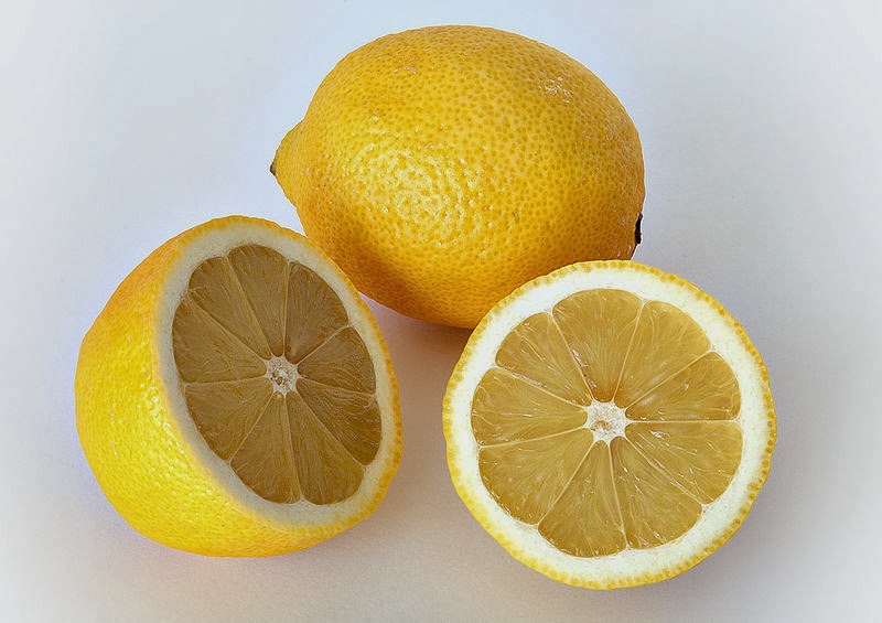 News Dot Com: 45 Uses For Lemons That Will Blow Your Socks Off